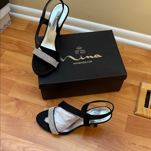 Nina | Shoes | Nina Elegant Black Heels With Sparkling Accents | Poshmark